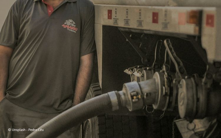 Implementing fuel consumption monitoring - Frotcom